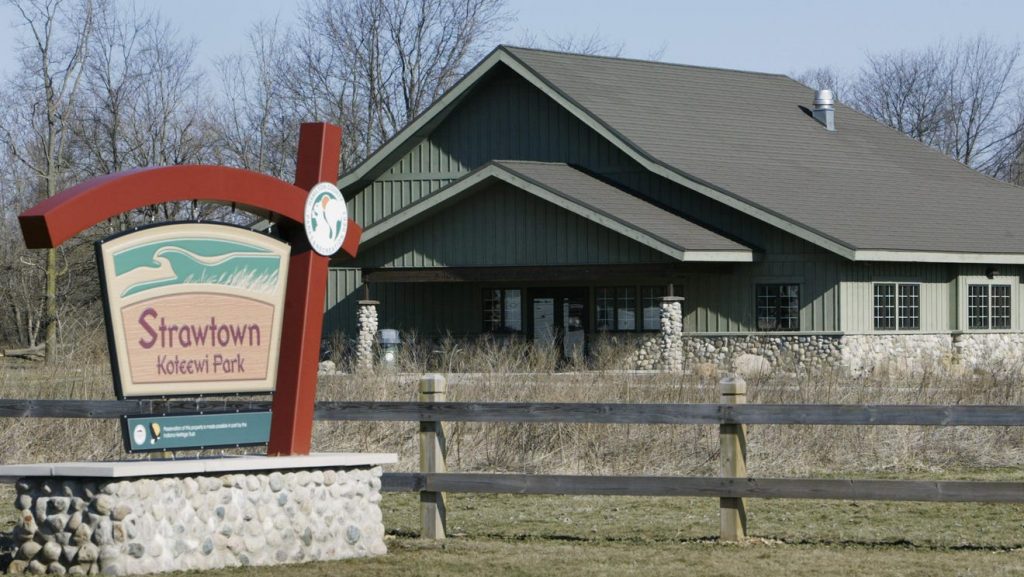 Strawtown - Encyclopedia of Indianapolis